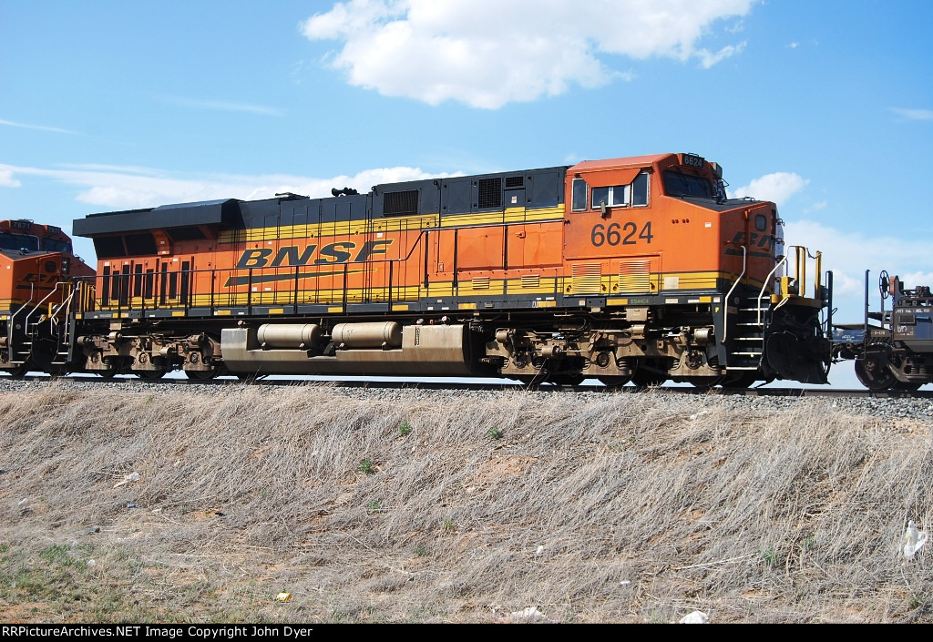 BNSF 6624